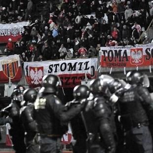 Poland hooligan crackdown - Eurosport
