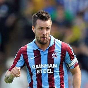 Collins signs for U's - Eurosport