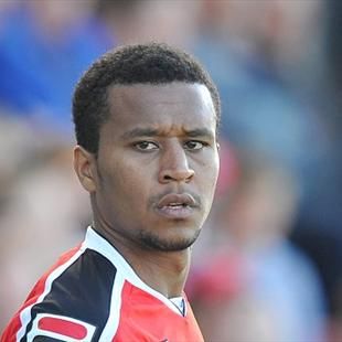 Widdowson back with Bury - Eurosport