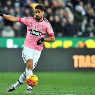Serie A: Sami Khedira im Kader von Juventus Turin gegen den SSC Neapel ...