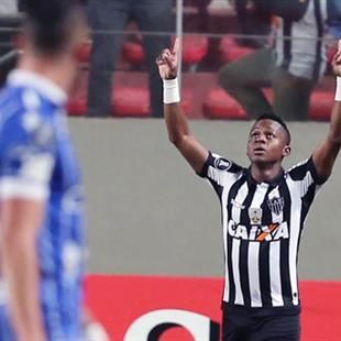El ecuatoriano Juan Cazares se acerca a los líderes del Trofeo Efe ...