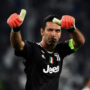 Gigi Buffon, eterna leggenda: il portiere più forte della storia del ...