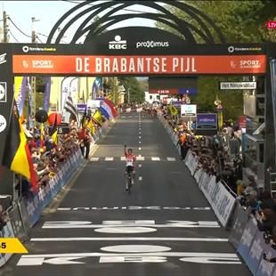 Tim Wellens een klasse apart en wint Brabantse Pijl - Eurosport
