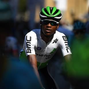 "Une expérience bouleversante" : Nic Dlamini a été opéré et donne des ...