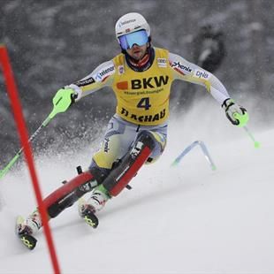Flachau, Foss-Solevaag davanti a metà gara a Flachau, fuori Noel ...