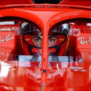 Sainz: "Me emocioné cuando vi el Ferrari con mi número 55" - Eurosport