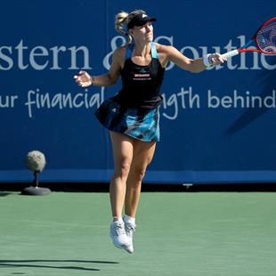 WTA Cincinnati: Angelique Kerber scheitert im Halbfinale an Ashleigh ...