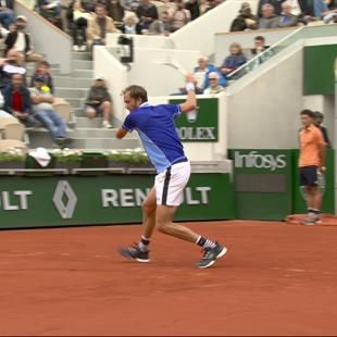 'With a flourish' - Daniil Medvedev nails backhand smash against ...