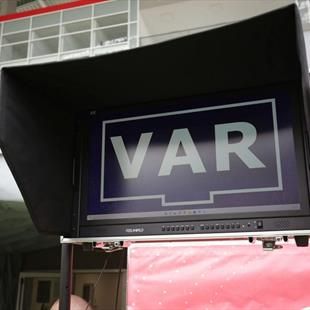 VAR-ul nu a funcționat cum trebuie la 5 din cele 7 meciuri deja ...