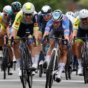 Gooikse Pijl: Gerben Thijssen schlägt Jasper Philipsen im Schlusssprint ...