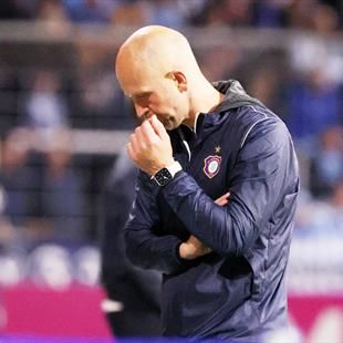 3. Liga: Erzgebirge Aue stellt Trainer Timo Rost nach miserbalen ...