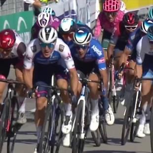 Coppa Bernocchi: Davide Ballerini kocht Matteo Trentin im Zielsprint ab ...