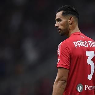 Arsenal-Profi Pablo Marí bei Messerattacke in Mailand verletzt ...