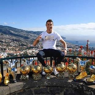 Cristiano Ronaldo pokazał swoje trofea. "Niesamowite, ile osiągnąłem ...