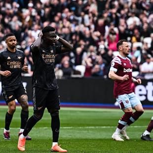 Henry nyugalomra inti az Arsenal játékosait a Manchester Cityvel való ...