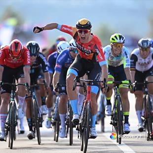 Jonathan Milan tager karrierens største sejr på 2. etape af Giro d ...