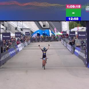 UCI Mountain Bike World Series: Heby Sofie Pedersen im Cross-Country-Rennen nicht zu schlagen ...