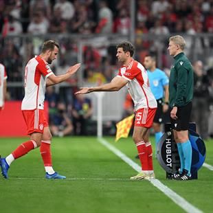 Champions League - Thomas Müller feiert Jubiläum: Auf einer Stufe mit ...