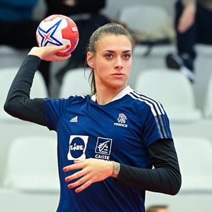 Mondial 2023 I France - Angola I Laura Glauser, l'instant présent : "Ne ...