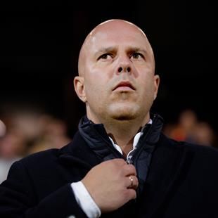 Liverpool, sarà Slot il successore di Kloop. Arriva dal Feyenoord ...