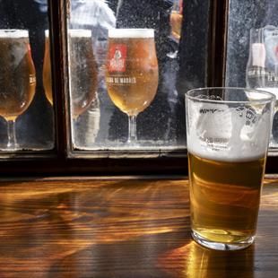 Alcoolul, interzis în centrul istoric din Sibiu, în ziua finalei din ...