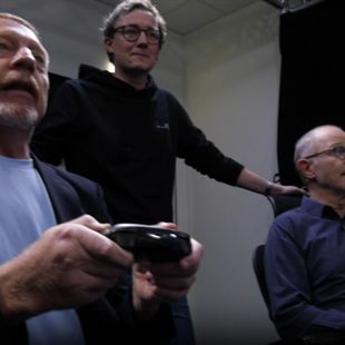 French Open - Boris Becker und Matthias Stach zocken Mario Kart im ...