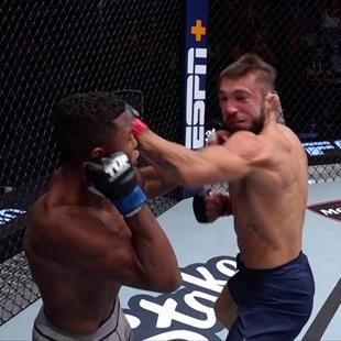 UFC Vegas 96 | Keiharde knock-out overwinning bezorgd Santos de TUF 32 ...