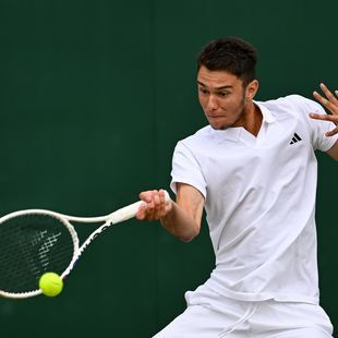 Luca Preda a abandonat în finala mică a Turneului Campionilor pentru ...