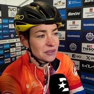 WK Wielrennen | Riejanne Markus reed hele dag van voren - "Nu vooral ...