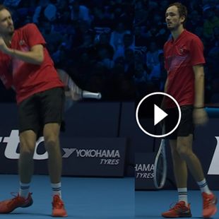 Le follie di Medvedev all'esordio a Torino contro Fritz: lancia la ...