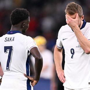 Harry Kane mit Kritik – Arsenals Mikel Arteta verteidigt Bukayo Saka ...