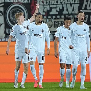 Eintracht Frankfurt gewinnt beim FC Midtjylland: Großer Schritt ...