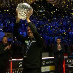 German Masters 2025: Kyren Wilson streckt die Trophäe in die Luft - Die ...