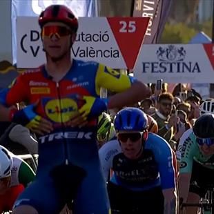 Jonathan Milan zet kroon op het werk in Ronde van Valencia - sprint ...