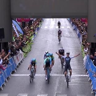 Fabio Christen rekent af met World Tour toppers in sprint Ronde van ...