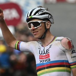 Legendarul Sean Kelly îl sfătuiește pe Pogacar să nu meargă în Paris ...