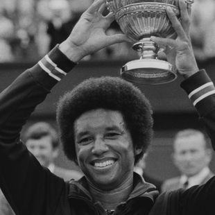 Kein Tag wie jeder andere: Arthur Ashe gewinnt Wimbledontitel am 5 ...