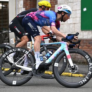 Michael Woods si scaglia contro il Tour: "A loro piace vendere sangue ...