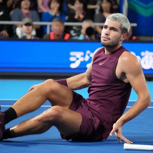 Come sta Carlos Alcaraz dopo il problema alla caviglia nel match contro ...