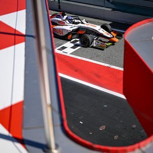 Tymek Kucharczyk jedzie po zwycięstwo w Euroformula Open 2025. Przed ...