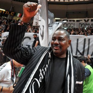 Addio a Micheal Sugar Ray Richardson: l'ex stella della Virtus Bologna ...