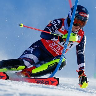 Mikaela Shiffrin beim Slalom in Gurgl auf Siegkurs, Lena Dürr hat ...