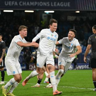 Napoli-Qarabag 2-0: McTominay segna e provoca l'autogol di Jankovic, i ...
