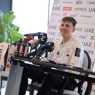Pogacar maakt programma voor 2026 bekend - "Liever Roubaix voor eerste ...