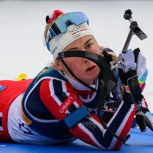 Olympia 2026 - Biathlon: Ingrid Landmark Tandrevold kontert Ole Einar ...