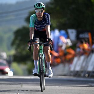Matthew Riccitello verrast in finale en is eerste niet-Fransman als ...