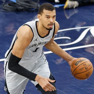 San Antonio Spurs wygrało z Portland Trail Blazers w pierwszym meczu ...