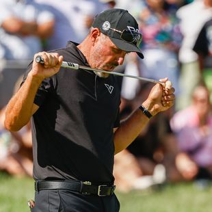 La star du golf Phil Mickelson sanctionnée pour "conduite inappropriée ...