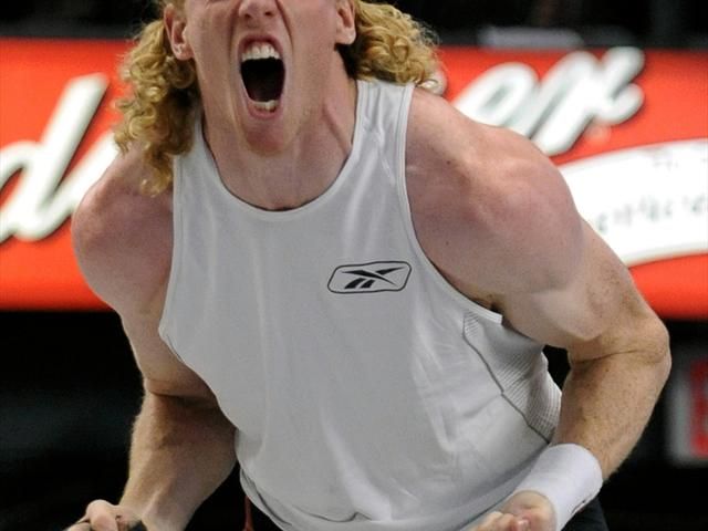 60s with Steve Hooker - Eurosport