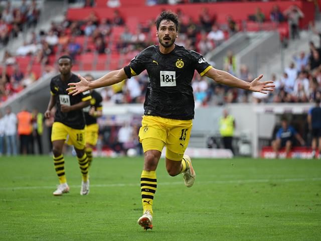 BVB jubelt spät beim SC Freiburg: Mats Hummels rettet Borussia Dortmund ...